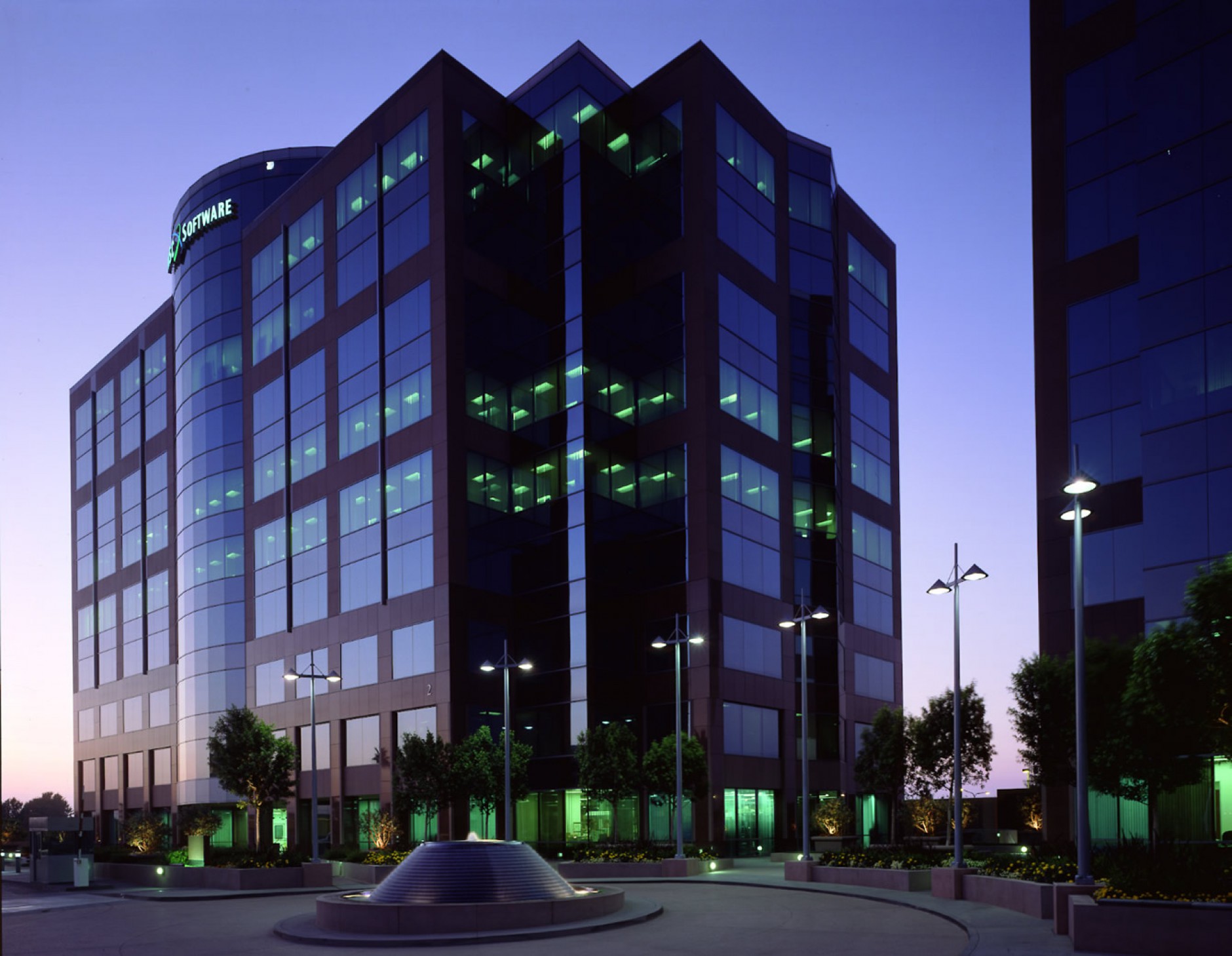 Project Details | Nexus | Twin Towers at MacArthur Place